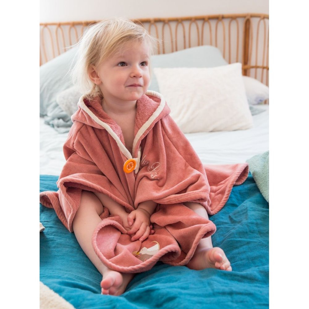 Personalisierter Badeumhang für Kinder Eichhörnchen altrosa | Textilien ...