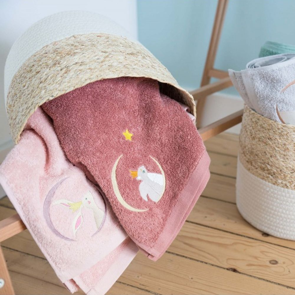Besticktes Handtuch für Kinder und Babys 70 x 140 cm - Eichhörnchen ...