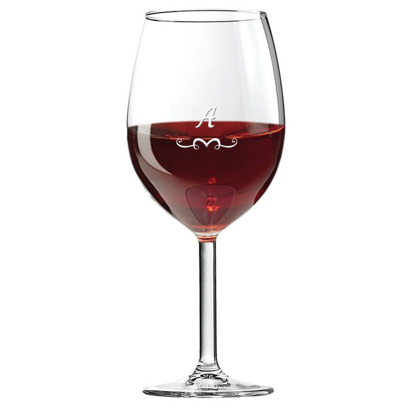 Graviertes Weinglas mit Initialen | Gravierte Gläser und Flaschen